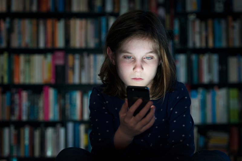 Kinder am Handy und im Internet "“ Neue Studie vorgestellt